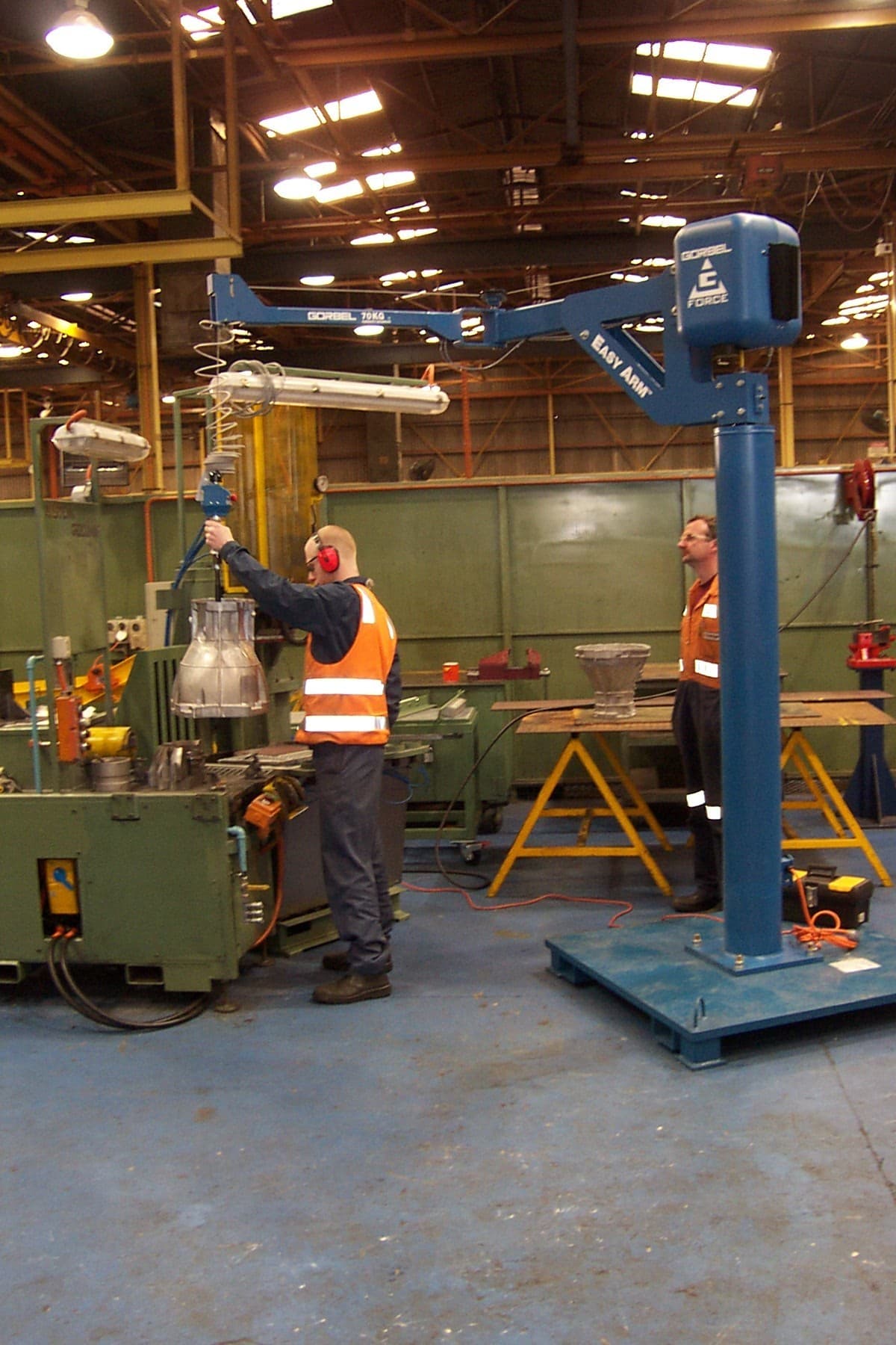 Cranes and Hoists - Easy Arm | Industry Update Manufacturing Media