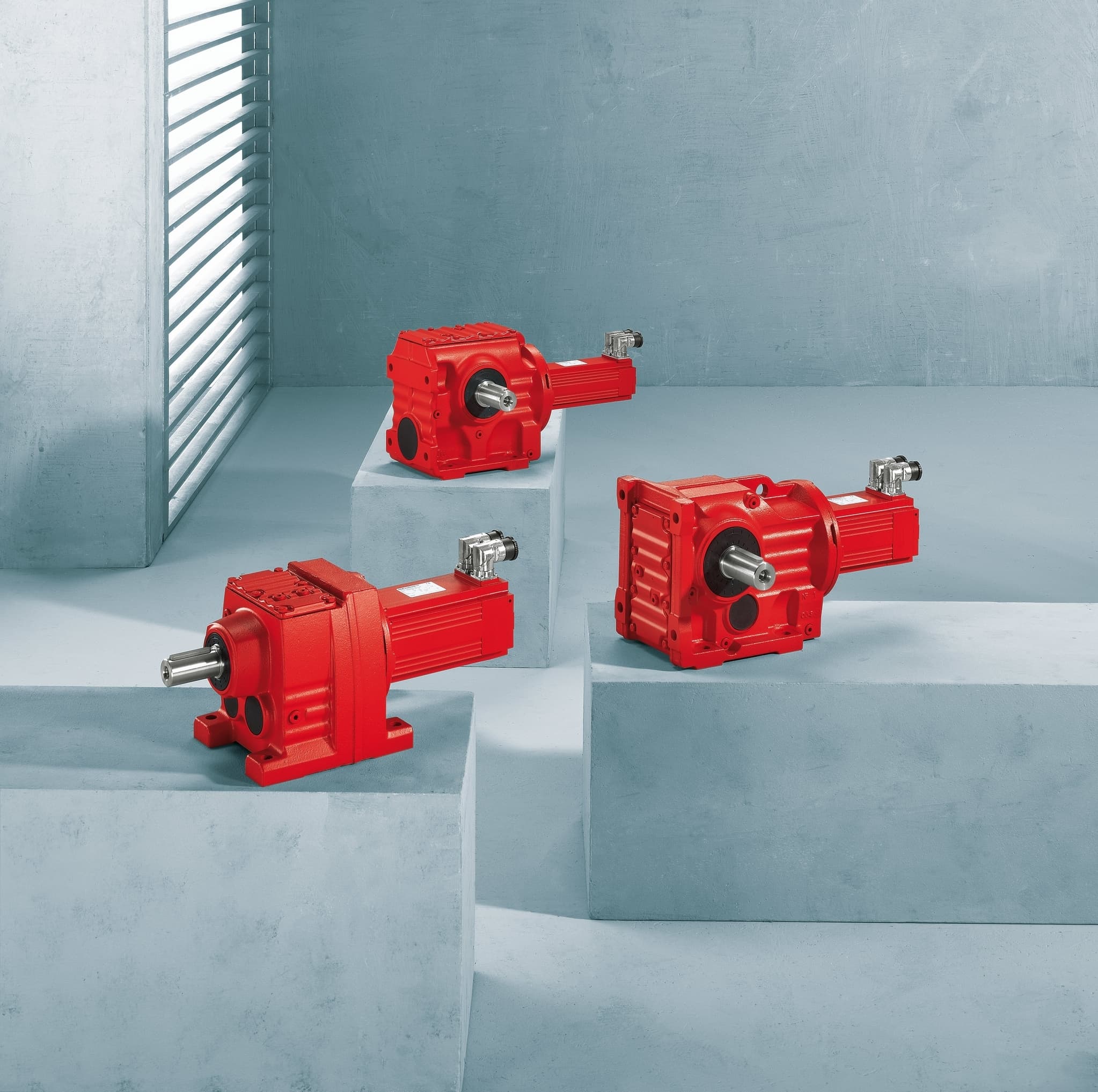 Standard servo units and gearmotors integrated with 7 series | Industry ...