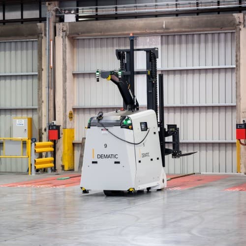 AGVs move 10 million cases at Vinpac | Industry Update Manufacturing Media