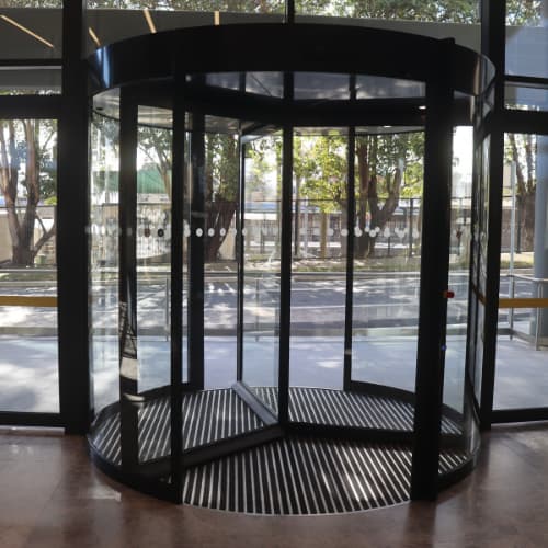 New Petersham RSL club welcomes visitors via impressive Boon Edam ...