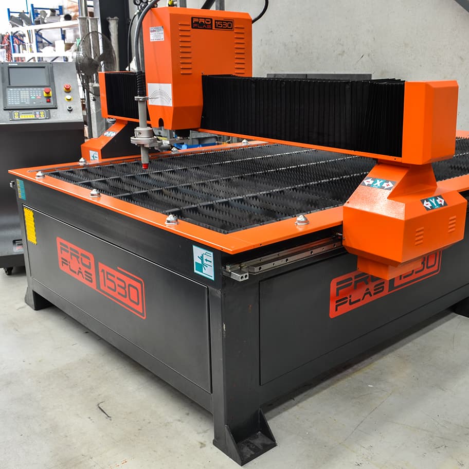CUT IN-HOUSE WITH PRO-PLAS CNC | Industry Update Manufacturing Media