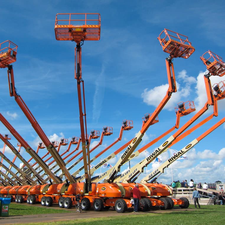 GETTING SAFETY RIGHT WITH ELEVATED WORK PLATFORMS | Industry Update ...