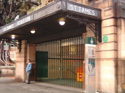 S06 Heavy Duty Expanding Security Door | Industry Update Manufacturing ...